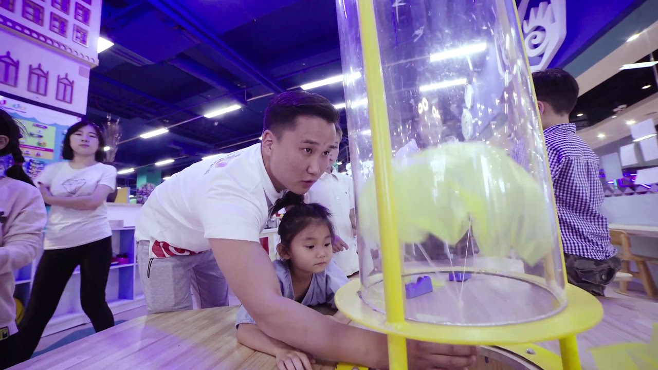 Dudu children's museum Дүдү шинжлэх ухааны музей - YouTube