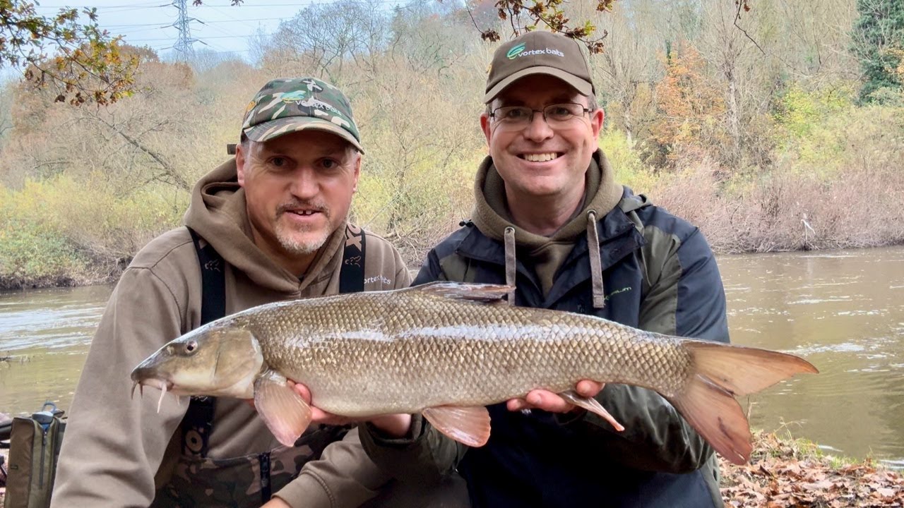 BUMPER HAUL of Autumn River Severn BARBEL with Gary Manders..! - YouTube