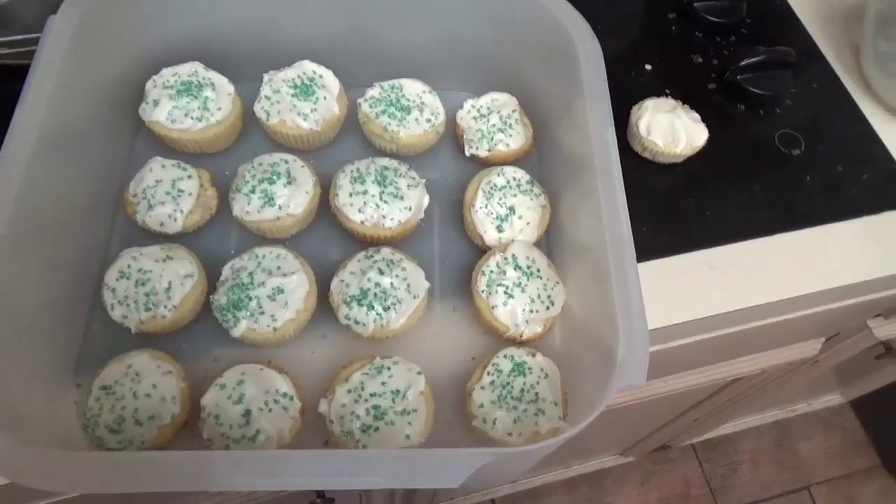 [September Vlog] Cooking With Delta - YouTube