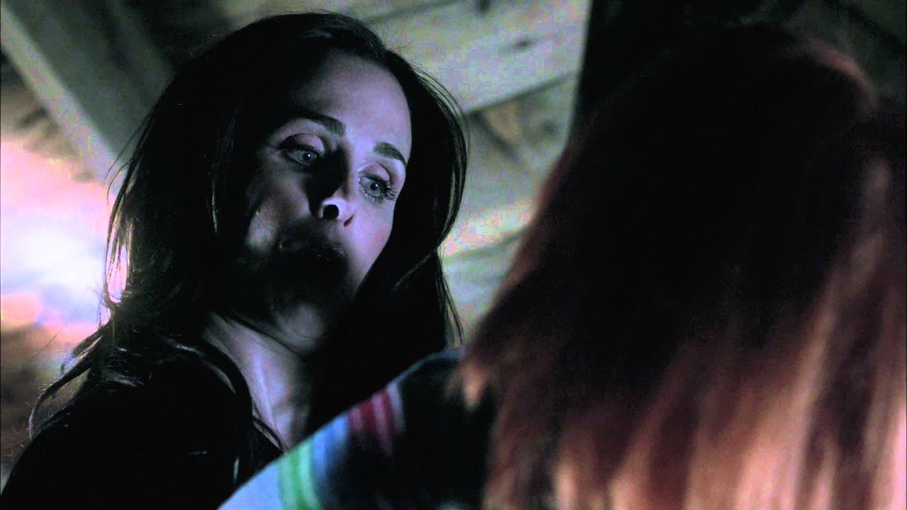 Curse of Chucky - Barb Finds Chucky's Knife - Own it 10/8 on Blu-ray ...