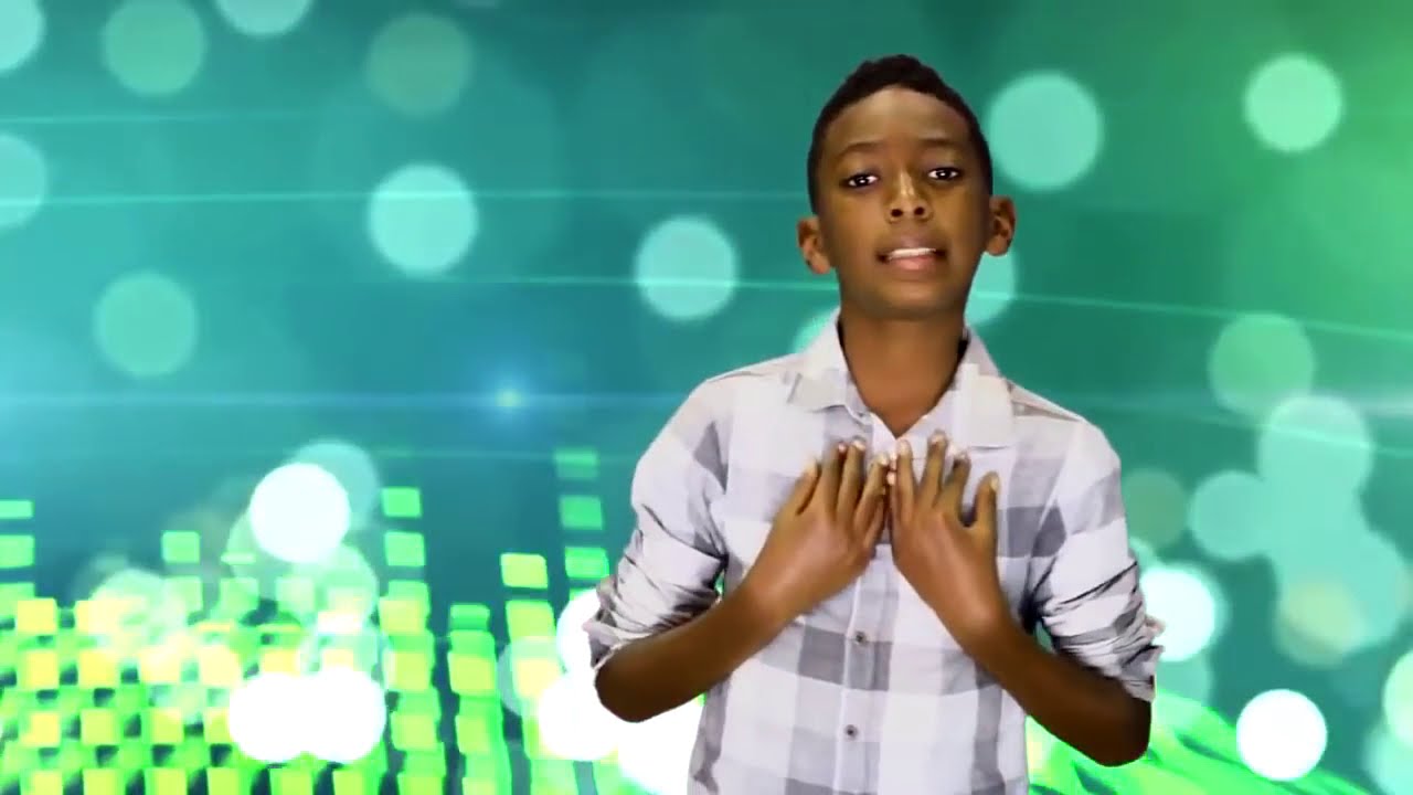 Philippe Ndour - Zeyna (Vidéo Officiel) - YouTube