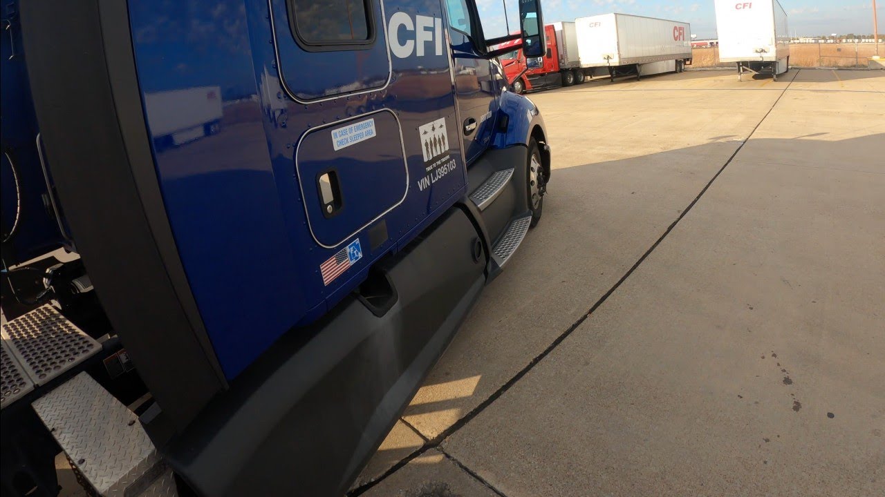 | CFI | Our Last Full Day With Blue Together | Rookie Trucking Vlog ...