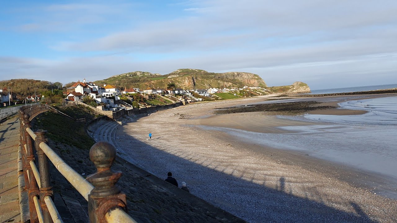 WALKING IN RHOS ON SEA BEACH - YouTube