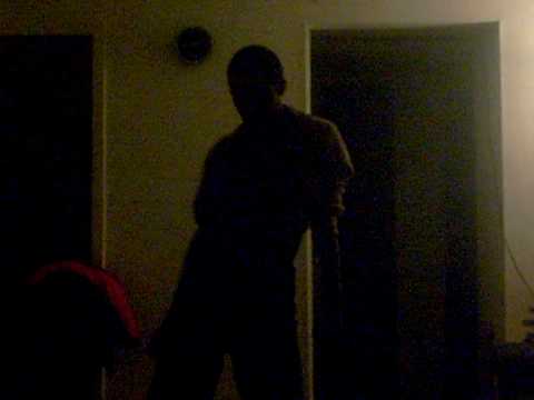 SMooch dancing to skin - YouTube