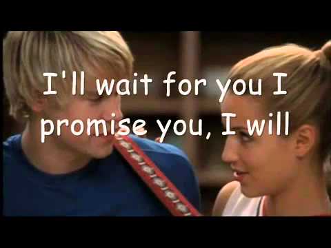 Glee Lucky Sam Quinn with Lyrics on Screen