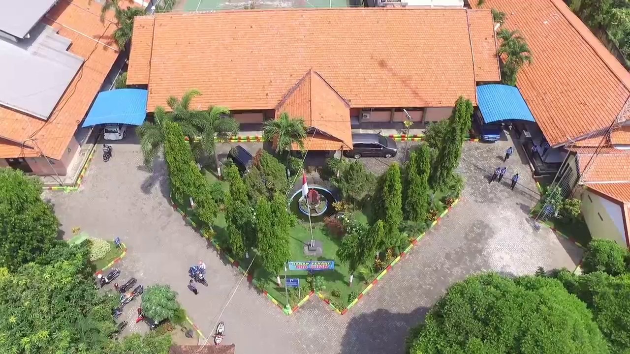 SMKN 1 PUNGGING - VIEW 1 - YouTube