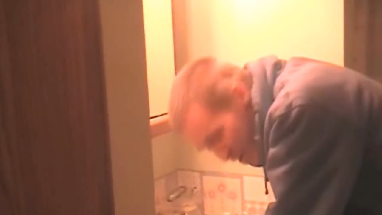 Silent Rob Does The Cinnamon Challenge - YouTube