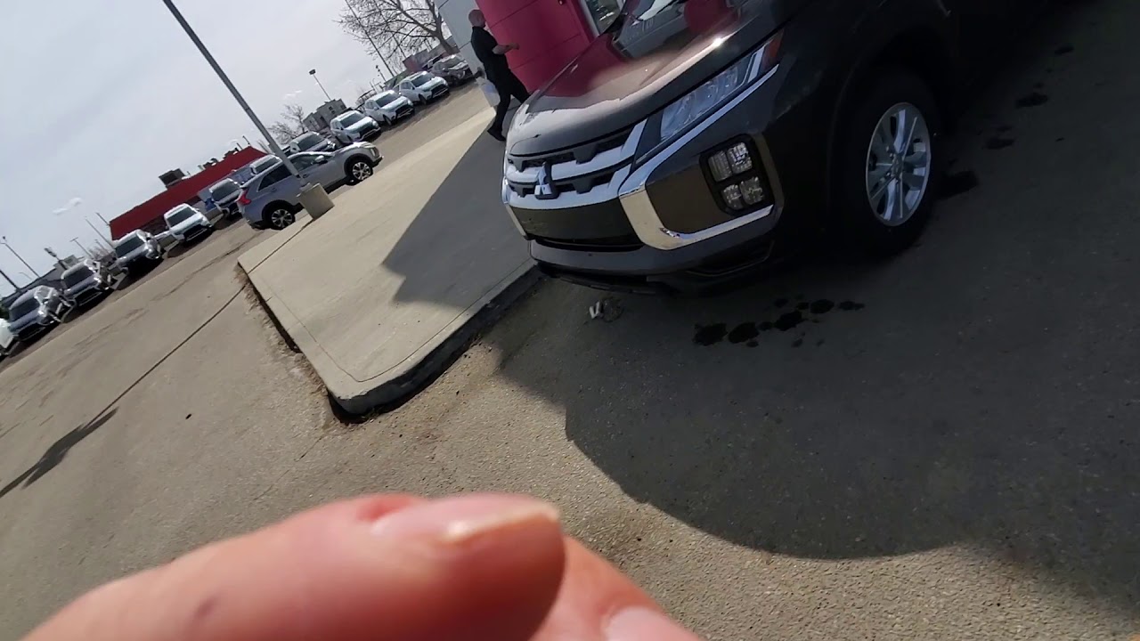 2020 Mitsubishi RVR se 4wd oak brown - YouTube