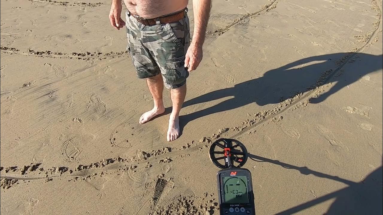 Beach Metal Detecting Huntington Beach - YouTube