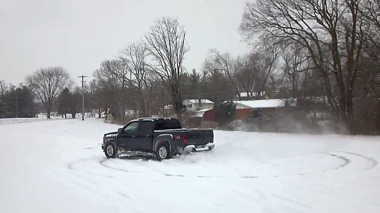 Fun in the Snow - 2005 Chevy Colorado - YouTube
