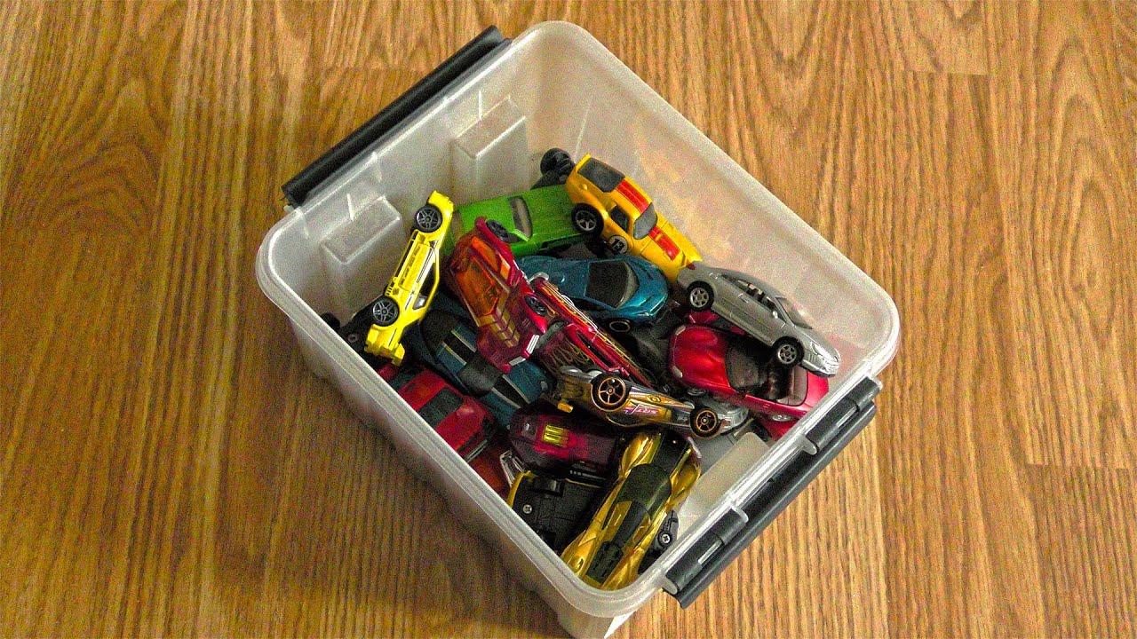 Lots of Tiny Cars from the Box - YouTube