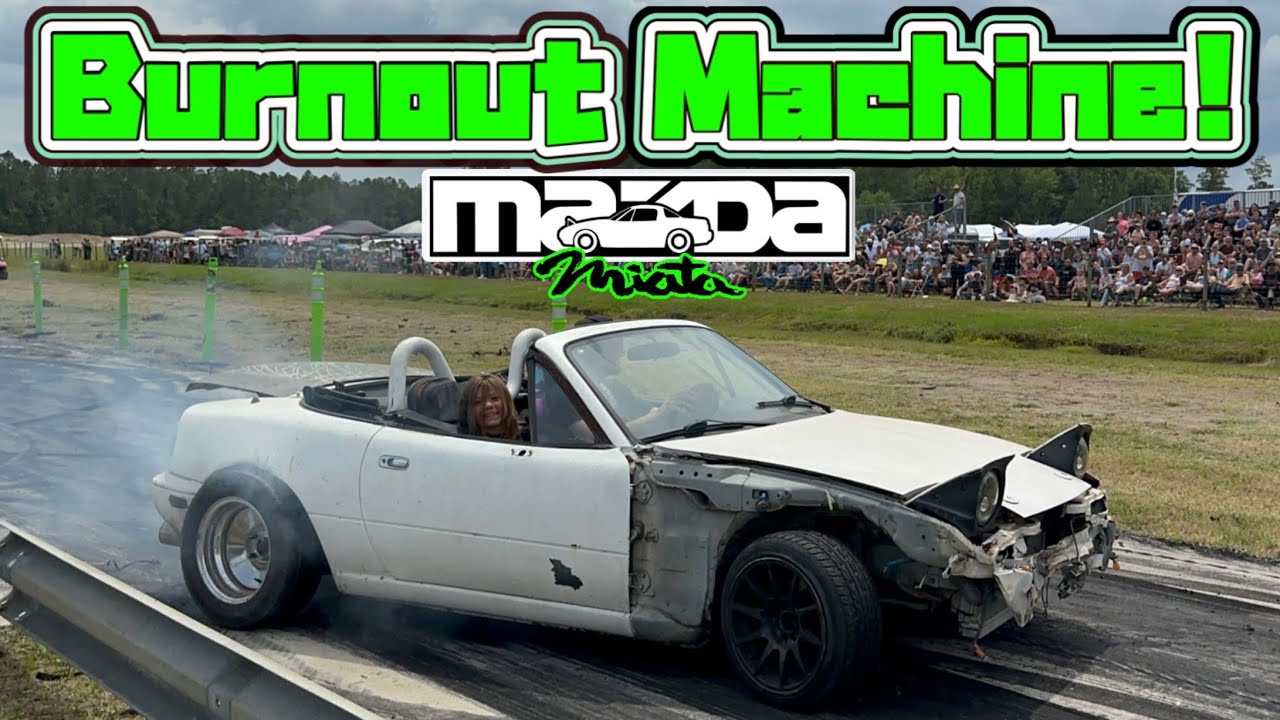 Mazda Miata Absolutely Ripping it in Burnout Contest! - Driven By ...