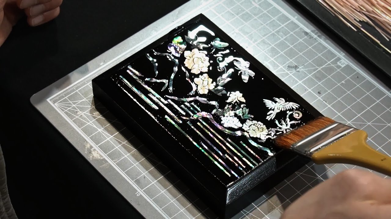 Amazing Process of Making Korean Traditional Shell Accessories | Korean ...
