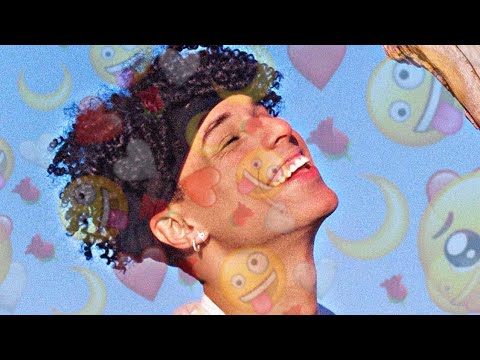 5 cute larray pics😜😜 - YouTube