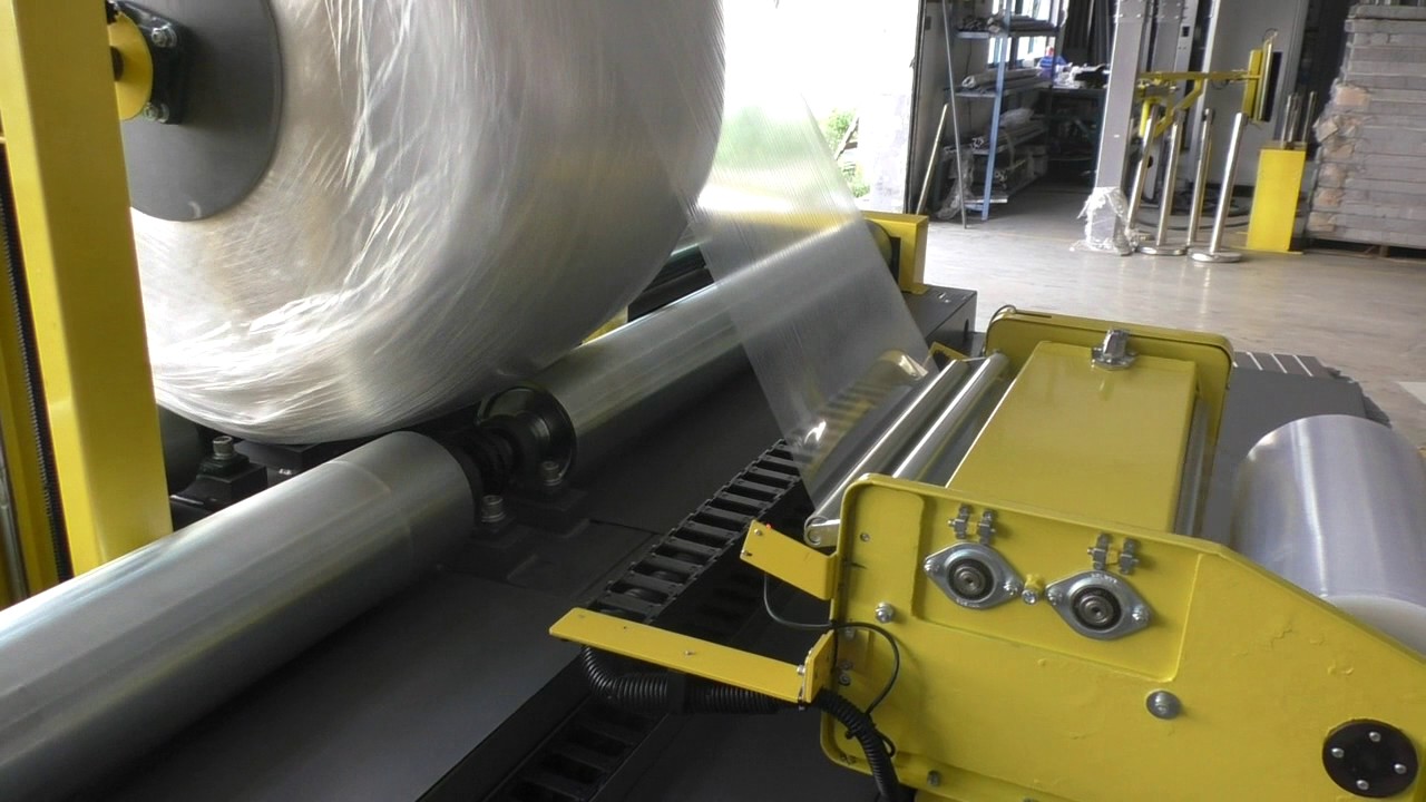 2000fwy reel wrapping machine 3 - YouTube