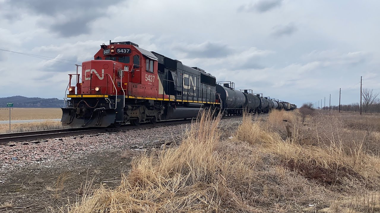Canadian National 5438 leads a local down the CN Omaha Subdivision in ...