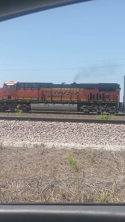 Elephant style Trio of ES44C4’s on this BNSF Manifest Train #bnsf #gelocomotive #railfan #shorts ...