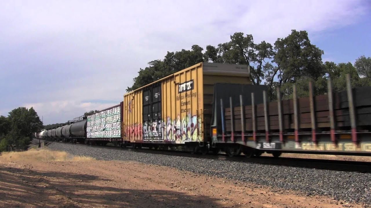UP 1982 MoPac Heritage Unit leading the QHKRV-08 @ Blunt, CA 08-09-13 ...