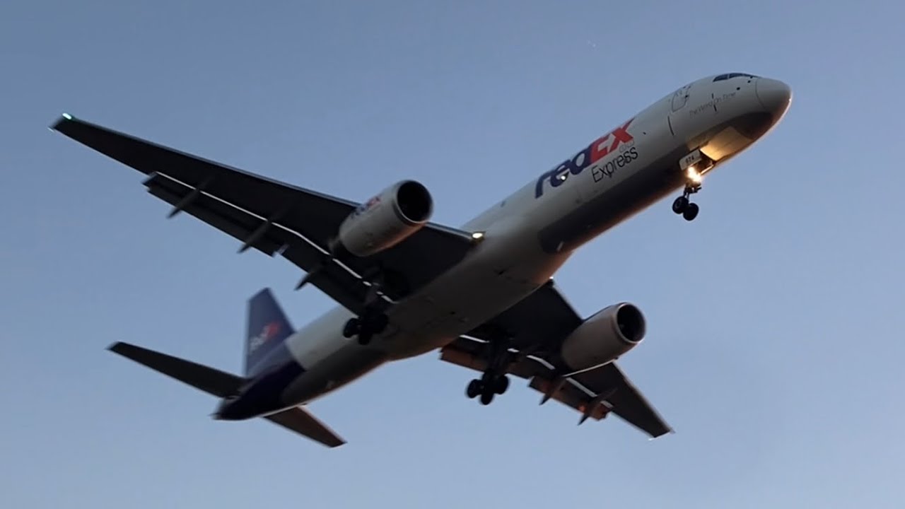 FedEx Cargo Jet (FDX957) arrives at AFW (September 17, 2023) - YouTube