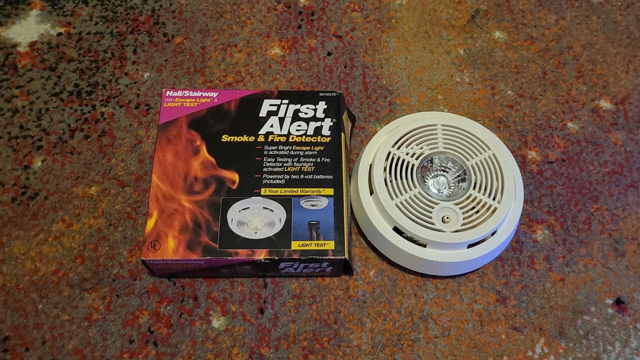 First Alert SA150LTD Smoke Alarm Unboxing - YouTube