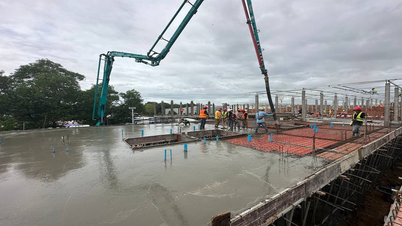 Slab Casting In Construction Site By Concrete Pumping Machine-How To ...