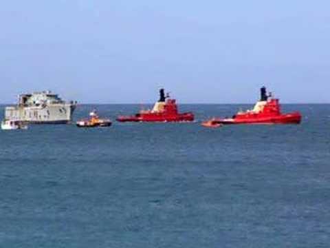 Sinking of Frigate Wellington F69 - YouTube