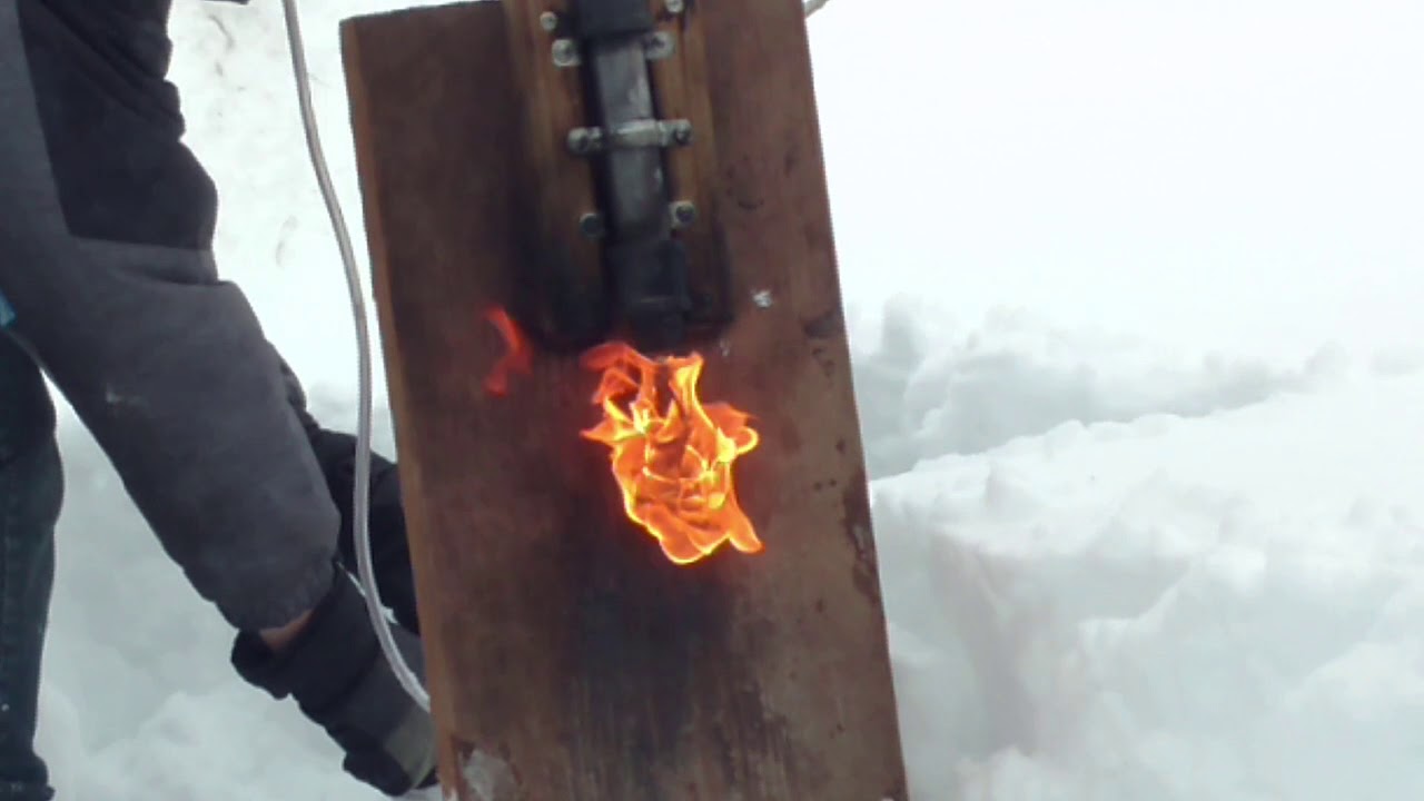 Homemeade Liquid Fueled Rocket Engine: First Ignition Attempts - YouTube