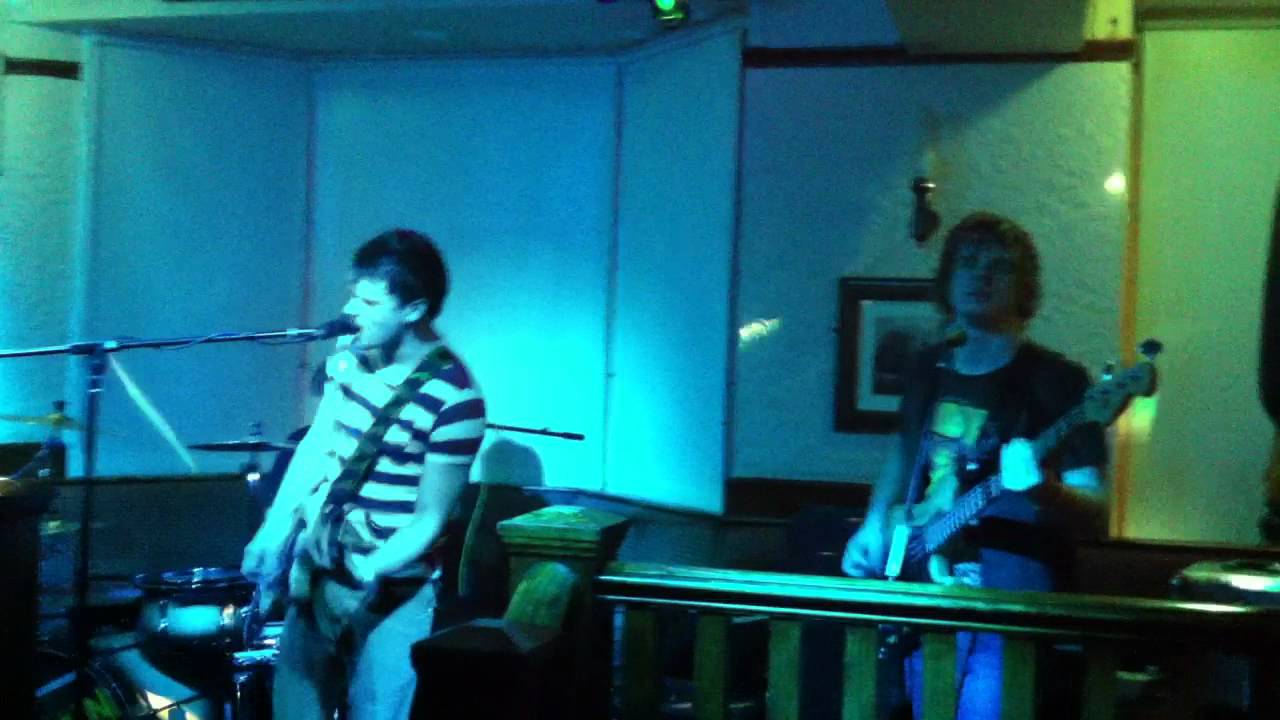 boomin band mr brightside - YouTube