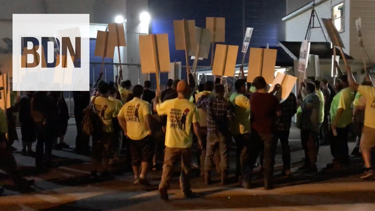 Workers go on strike at Bath Iron Works for the first time in 20 years ...