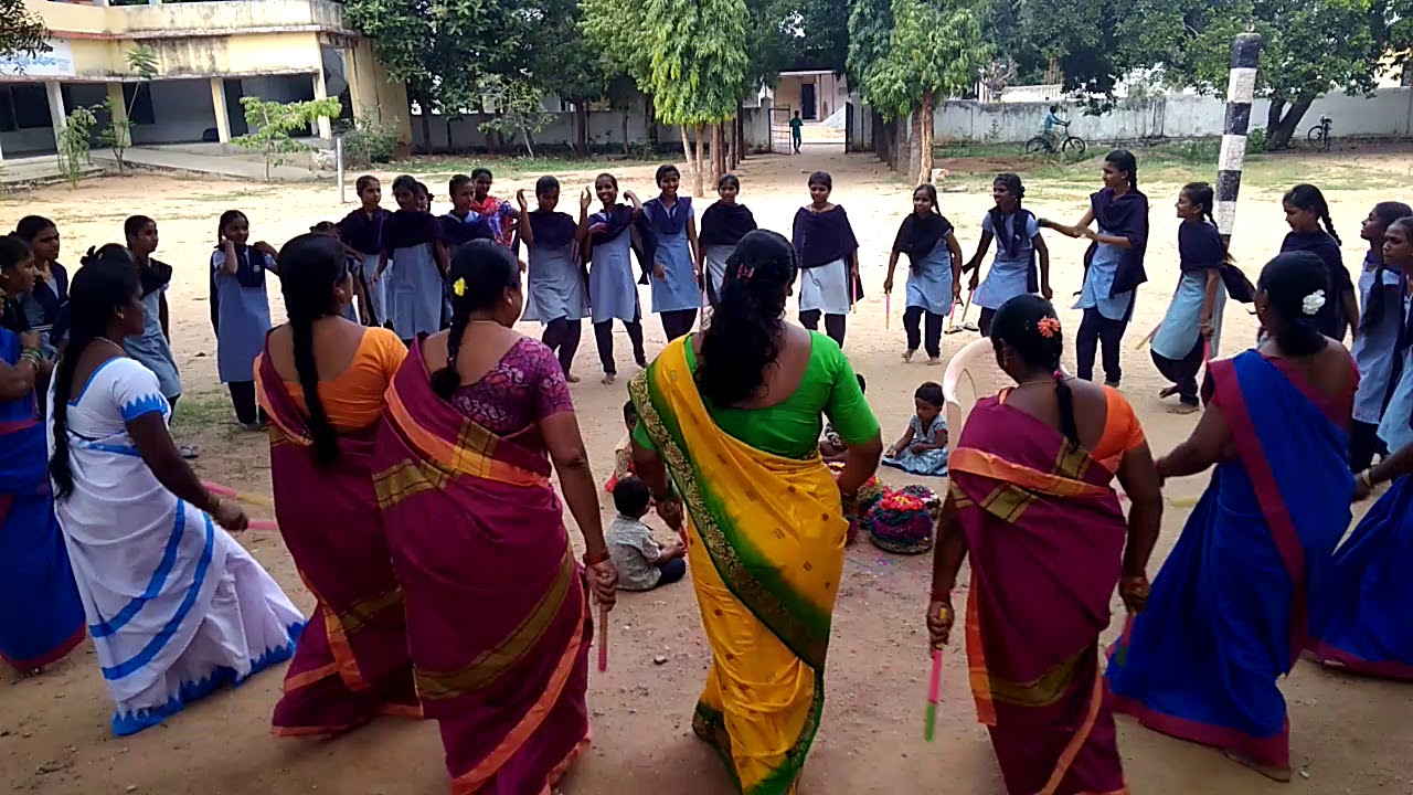 ZPHS Seetharampuram , Gundala, Jangaon Bathukamma 2018 - YouTube