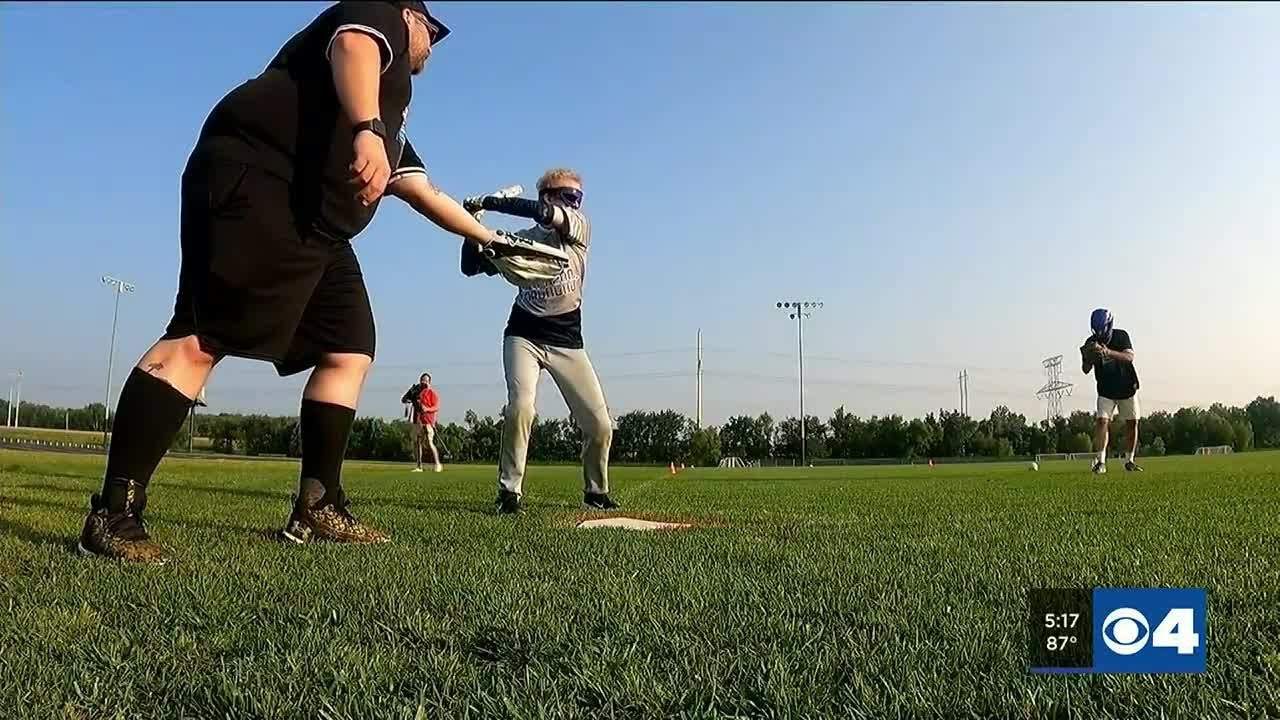 Beep ball gives chance for blind people to play baseball - YouTube