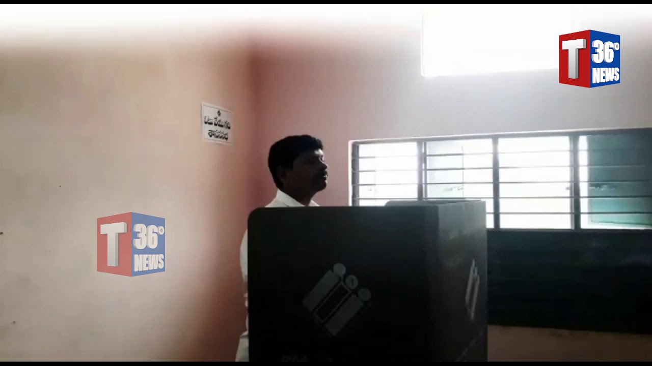 MP Santhosh Kumar Cast His Vote | Telangana Assembly Elections 2018 ...