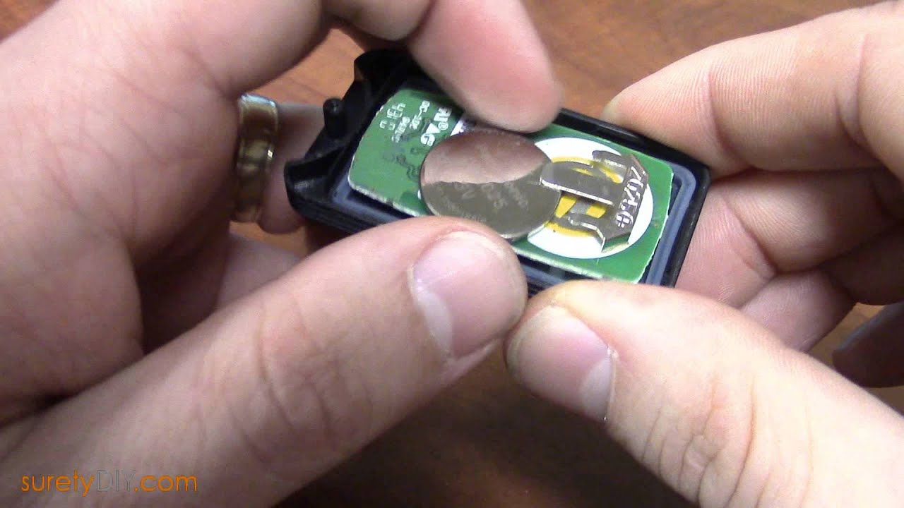 How to Replace the Battery on a 2GIG-KEY2-345 Keyfob - YouTube