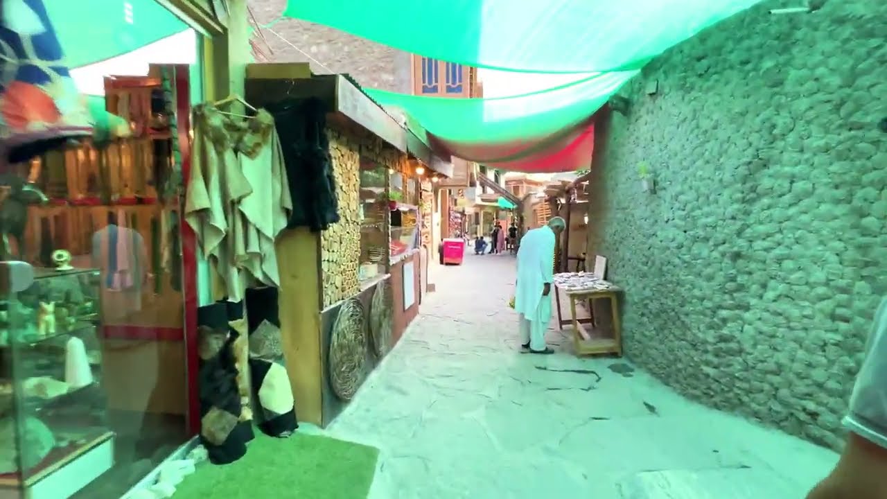 Car Accident in KKH Road | Hunza Valley | Attaabad Lake | Hunza Fort ...