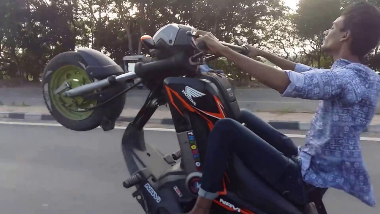 Honda Navi Stunts. . .Hyderbad - YouTube