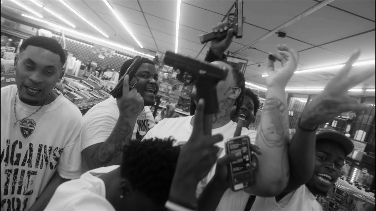 Daroo Baby - 5AM (Official Music Video) - YouTube