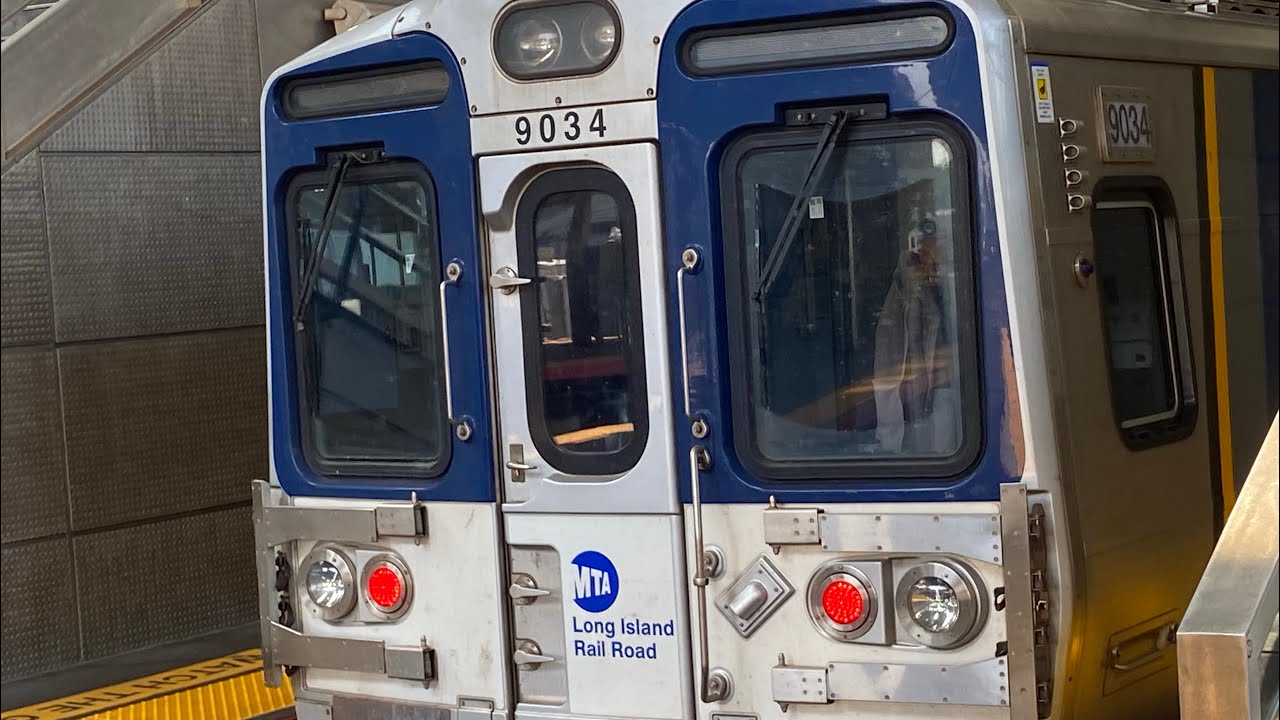 LIRR M9 Arrives at Jamaica - YouTube