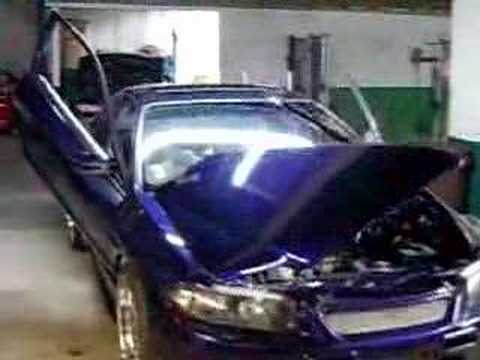 AutoLoc™ Split Hood Kit Footage - YouTube