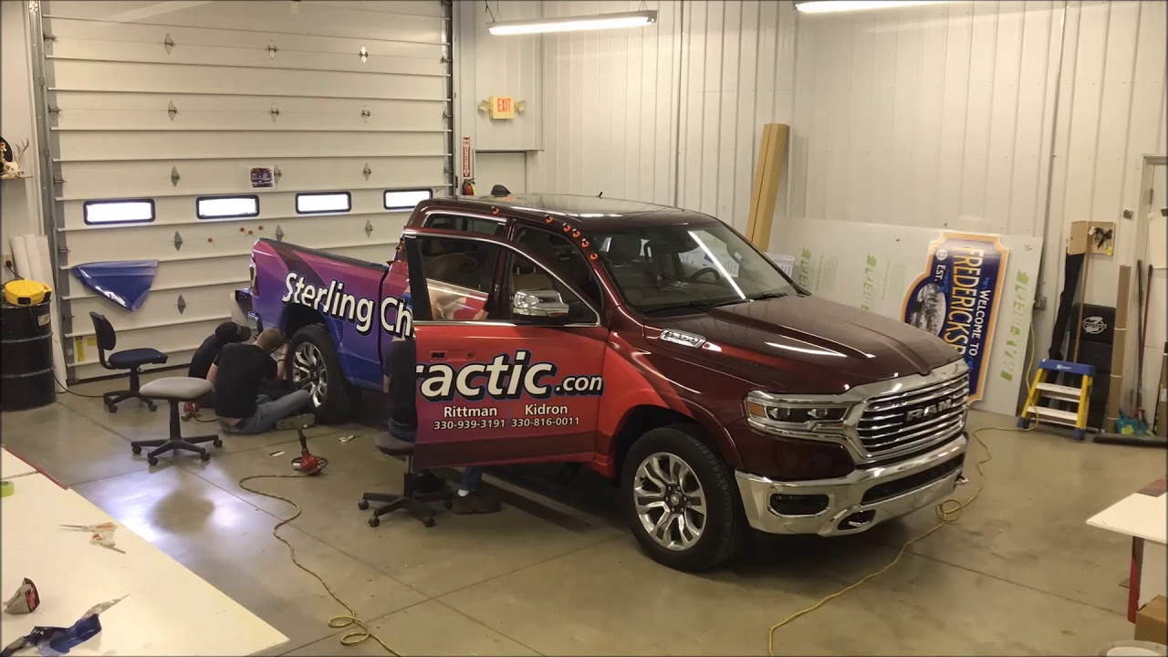 Sign Design Crew Wrap Timelapse - YouTube