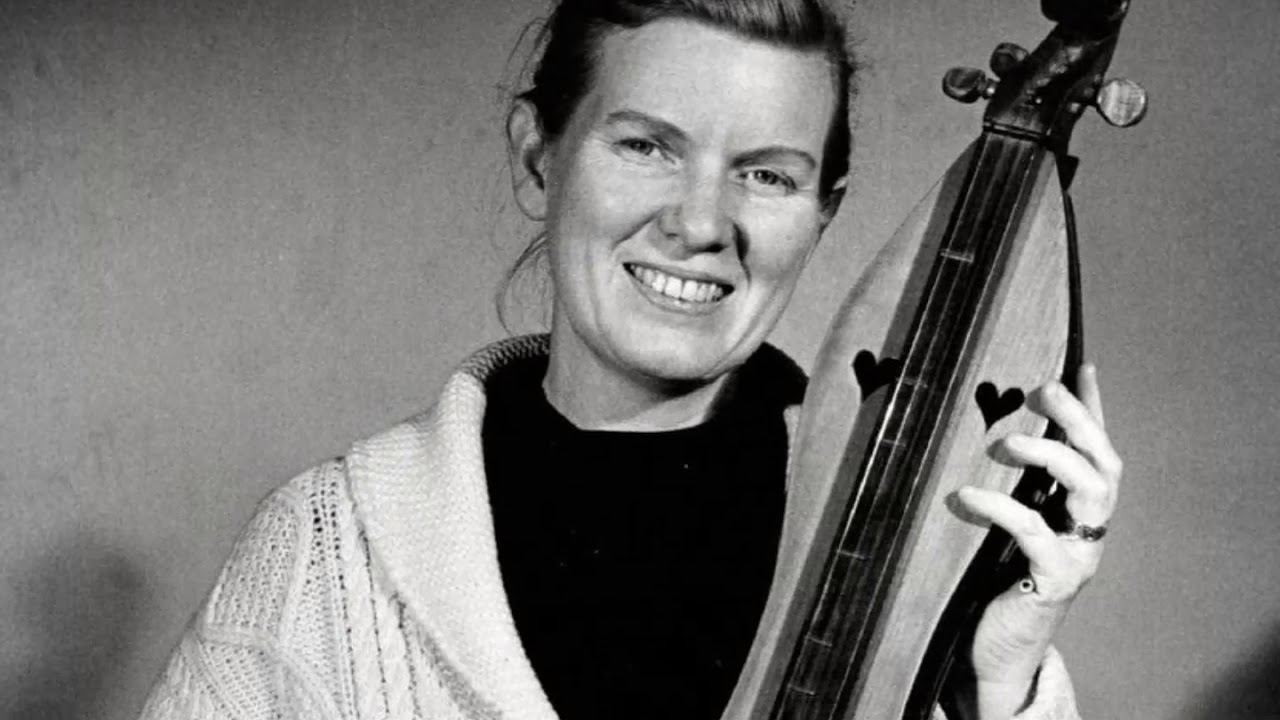 Jean Ritchie - Sweet Sorrow in the Wind - YouTube