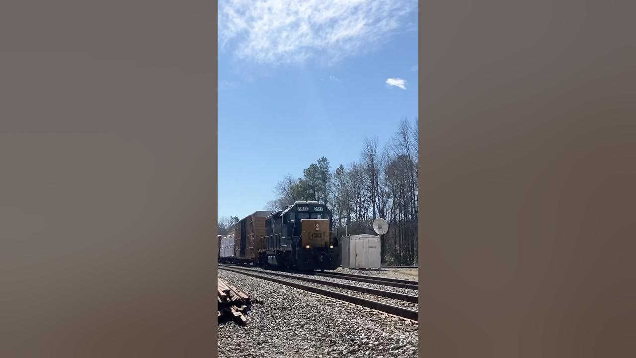 CSX L134 Runs on Track 3 Through Doswell VA - YouTube