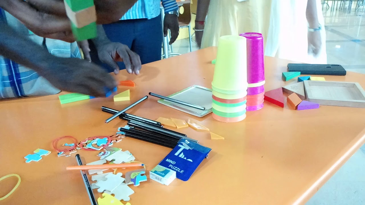 Interesting table games to engage corporate audience at cafetaria ...