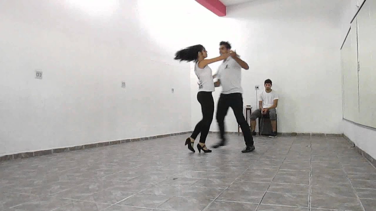 Improviso Caio e Keila Workshop Sertanejo beneficente - YouTube