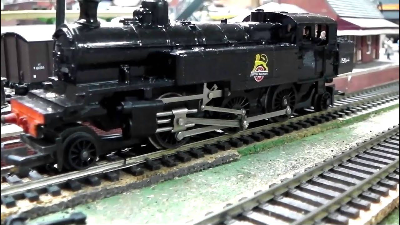 RESTORED ! 50 YEARS OLD TRIANG R653 RETURNS TO SERVICE - YouTube