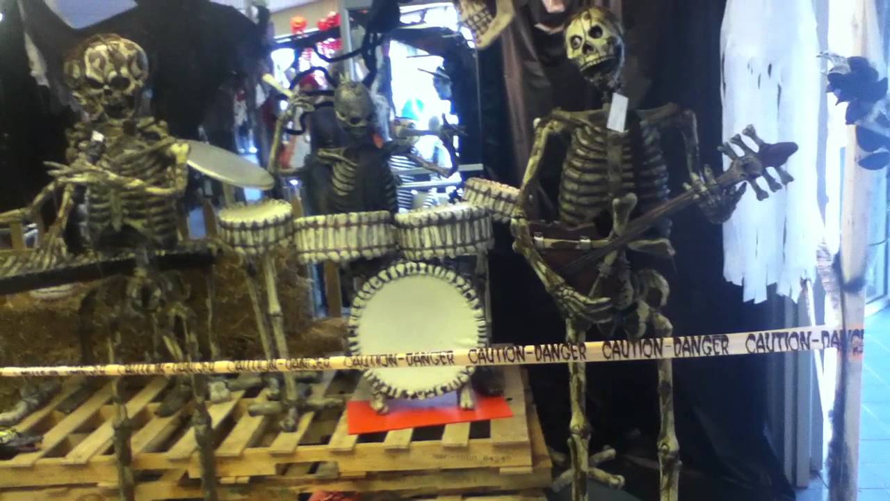 Skeleton Band - YouTube