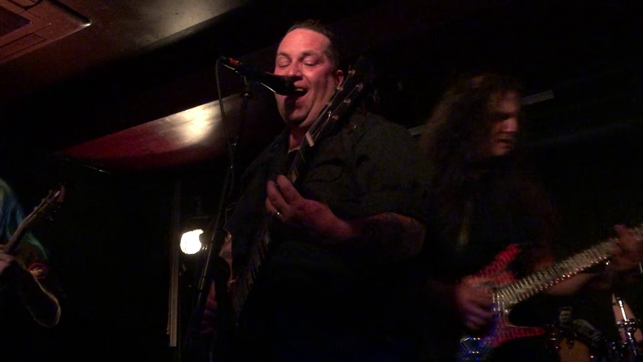 Pist On - Vamp 69 (LIVE) - YouTube