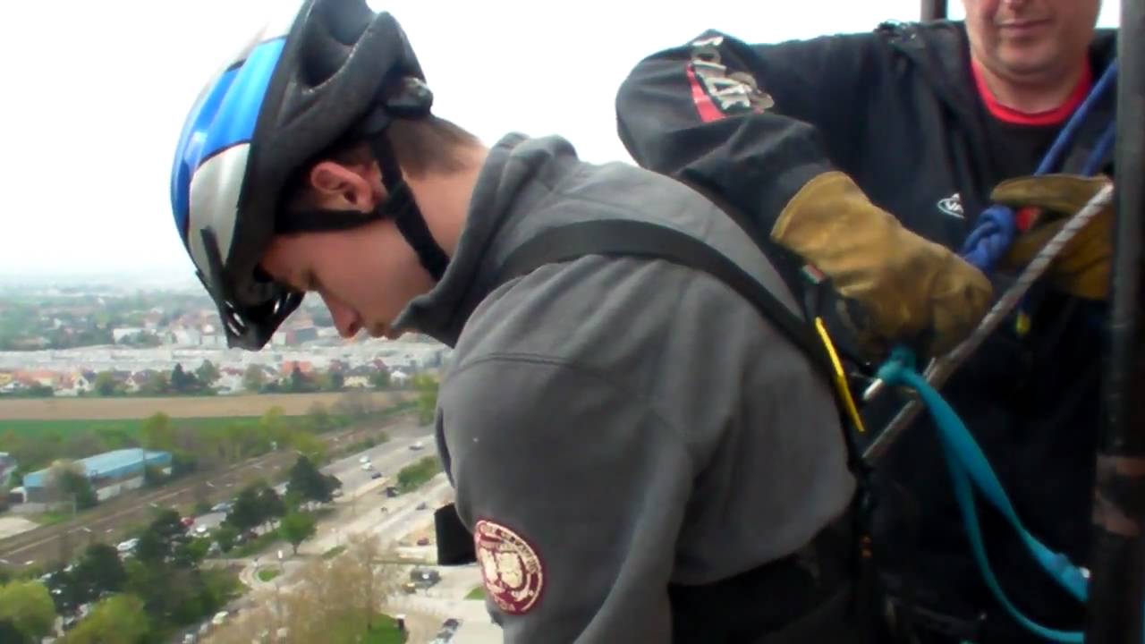Airo-Tower Houserunning - YouTube