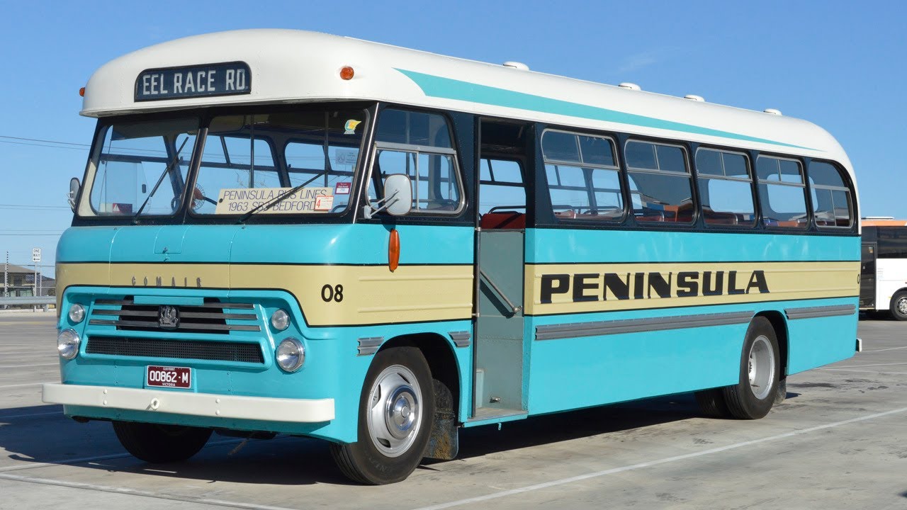 Preserved 1963 Bedford SB3 (Comair 'CAV12') - YouTube