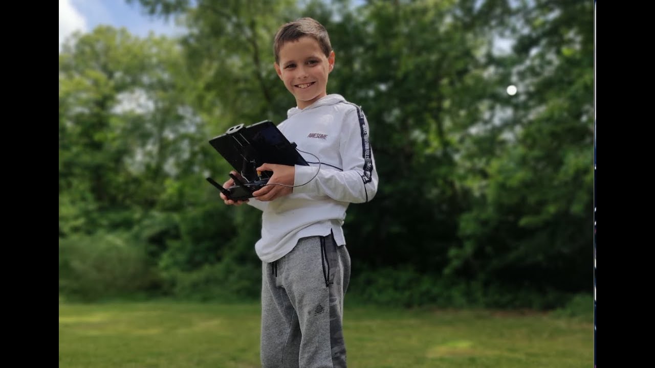 Out with Oliver Flying - YouTube