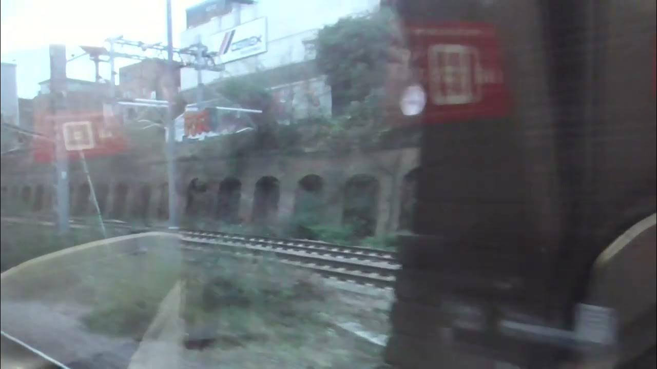 LNER Azuma Class 801 220 Leaving London King's Cross heading towels York - YouTube